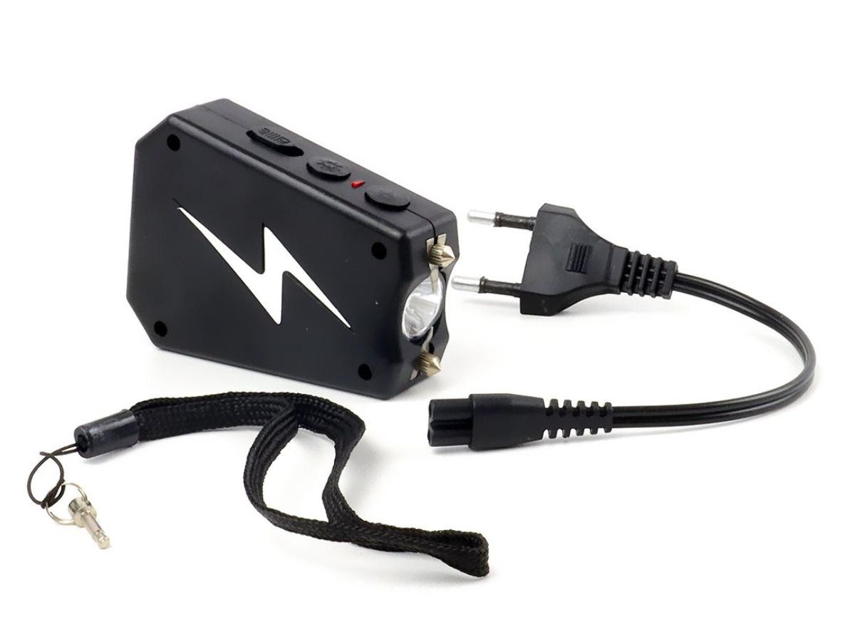 Shocker Tazer Mini Guard II 3000 000 volts avec Lampe de Akis Techn...