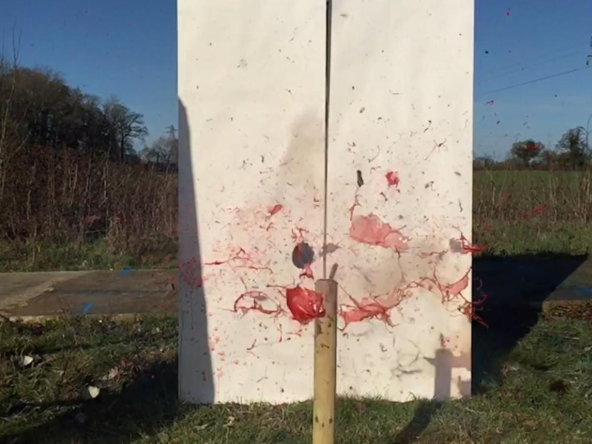 Grenade Explosive à Peinture de Enola Gaye dans Defense